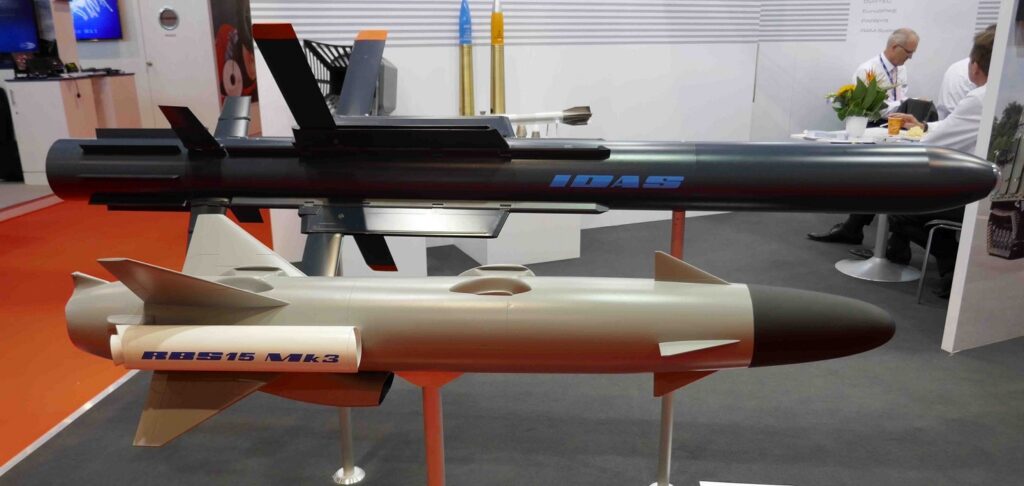 Interactive Defense and Attack System for Submarines (IDAS ...