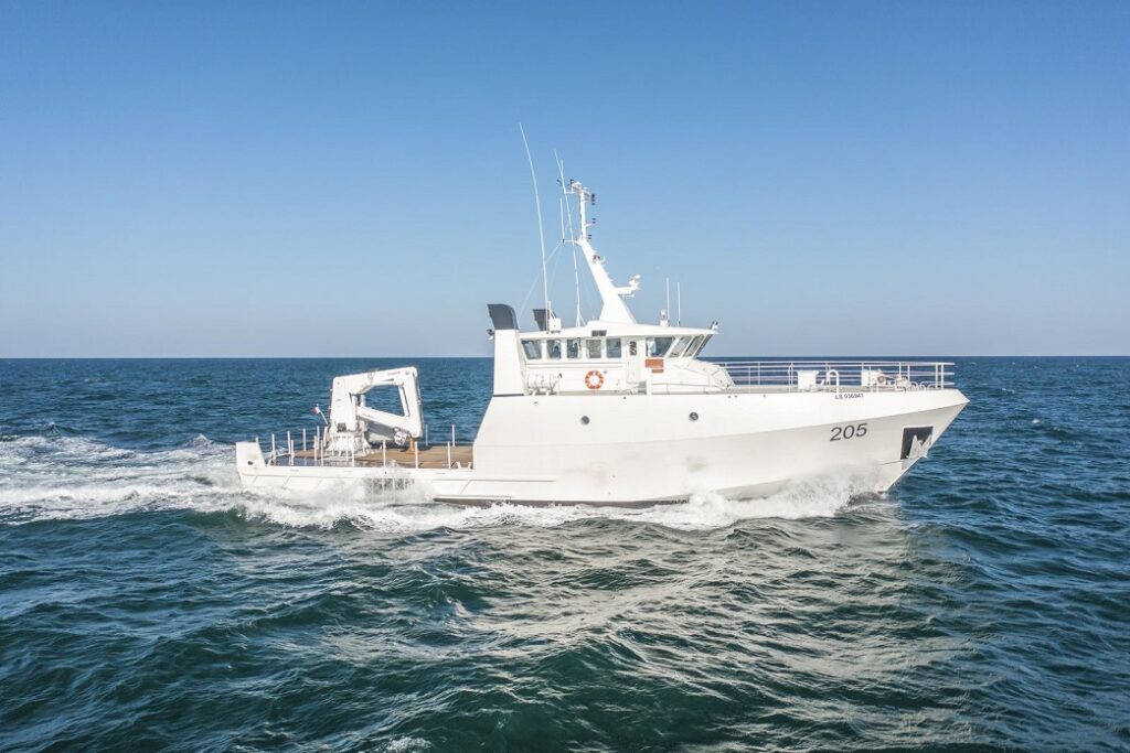 Nigerian Navy orders new survey vessel from French Shipyard ...